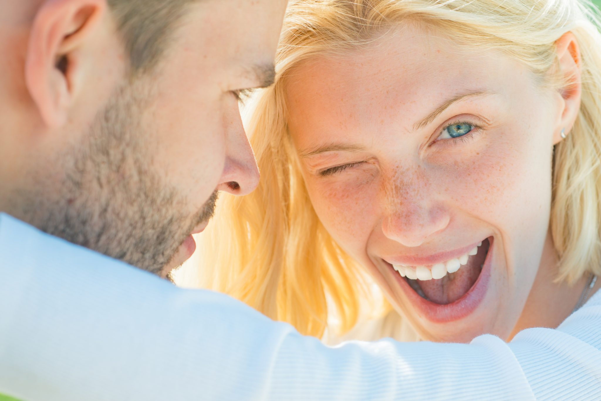 😉 Wink Emoji: The Friendly And Suggestive Signs Of Blinking One Eye | 🏆 ...