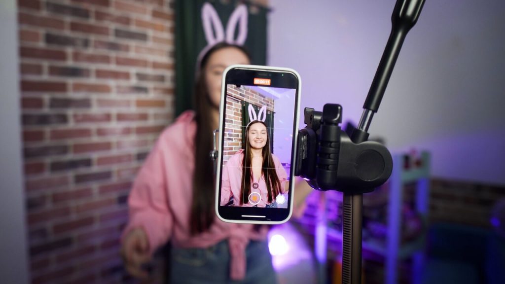 Sheesh Emoji: 😩 The Sound Heard All Over The World 🤫 | 🏆 Emojiguide